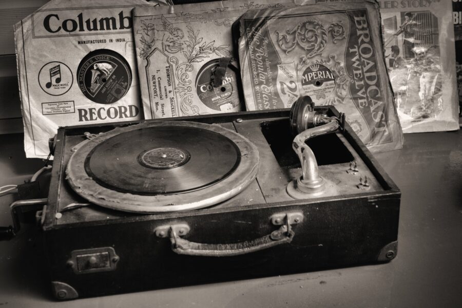 Music & Political Commentary in Revamped Daily Music Break